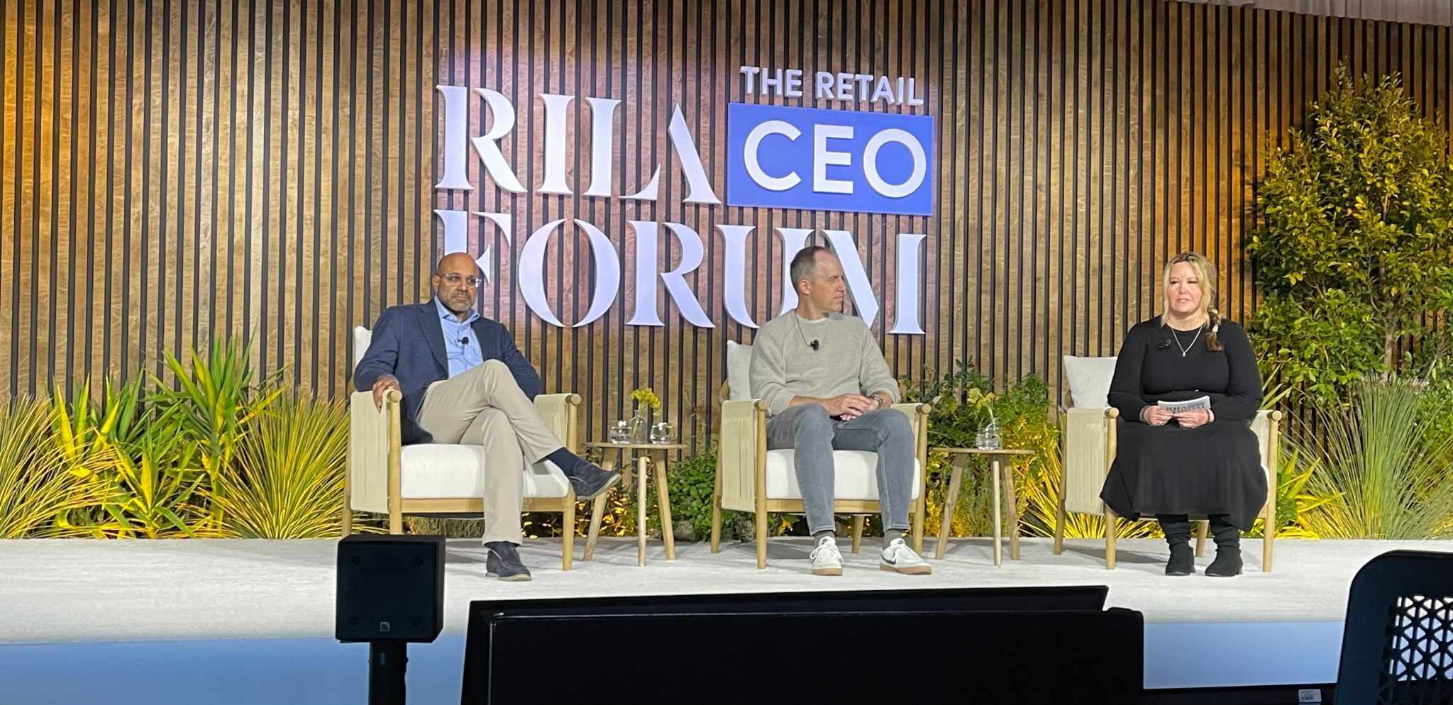 Clever prompts, shallow impact: Why AI adoption is falling short in ...